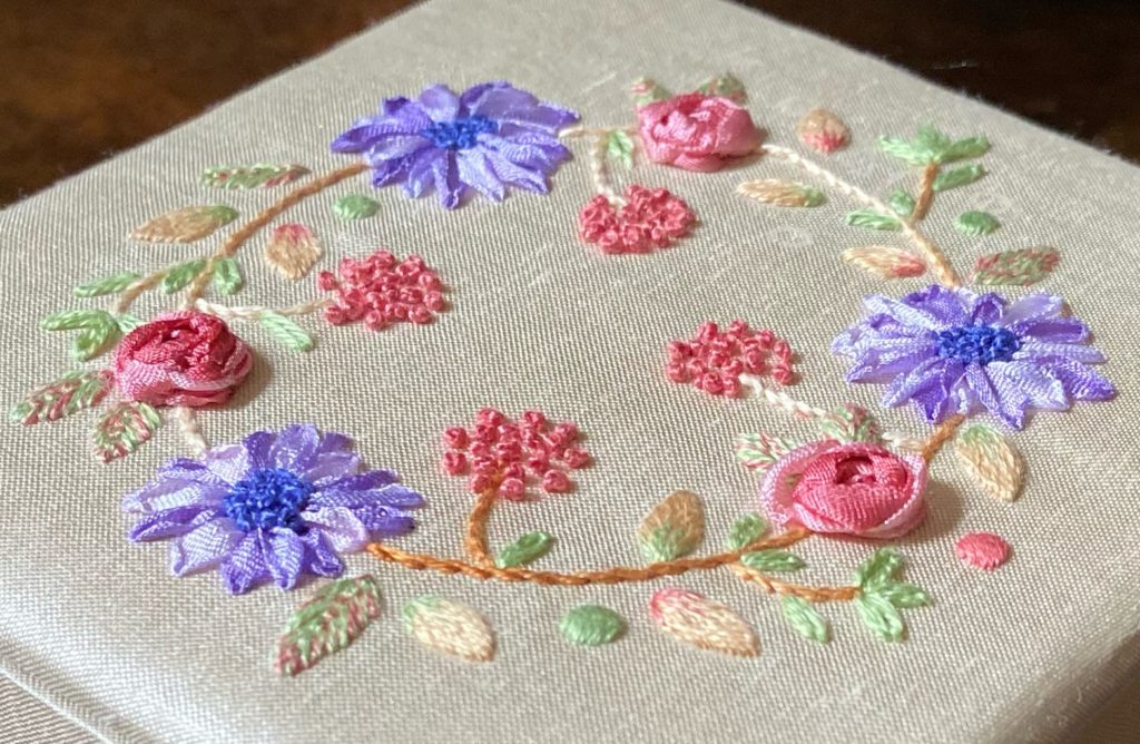 Courses | Royal School of Needlework | High Level Teaching