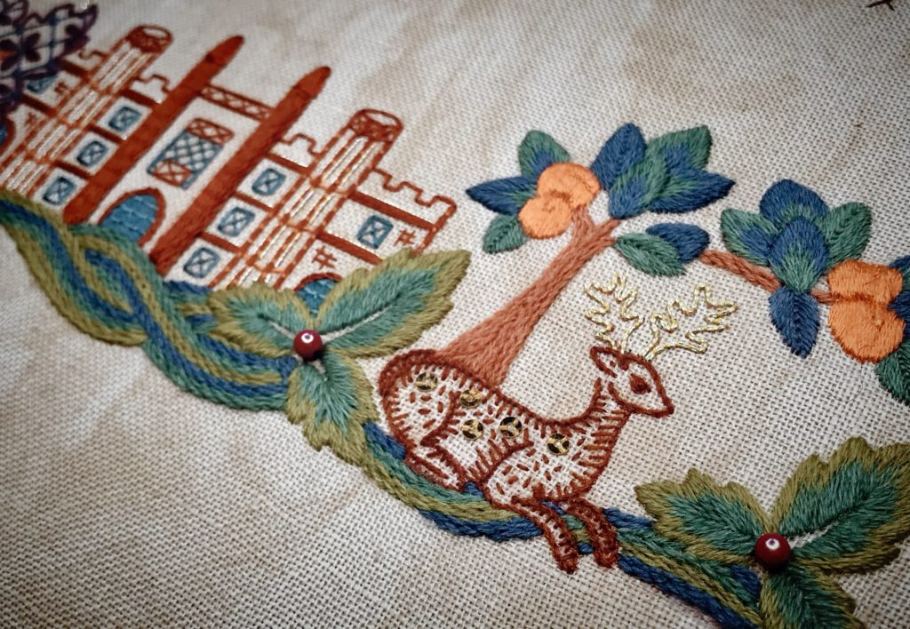 Courses | Royal School of Needlework | High Level Teaching