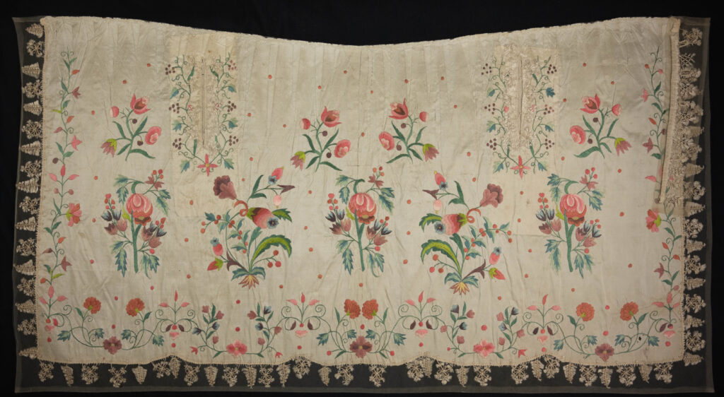 Flowers in 18th-Century Embroidery - Royal School of Needlework